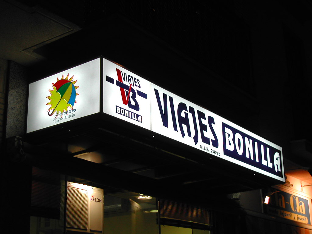 Rótulos LED en Córdoba baratos - Rótulos con Tecnología LED | 3D